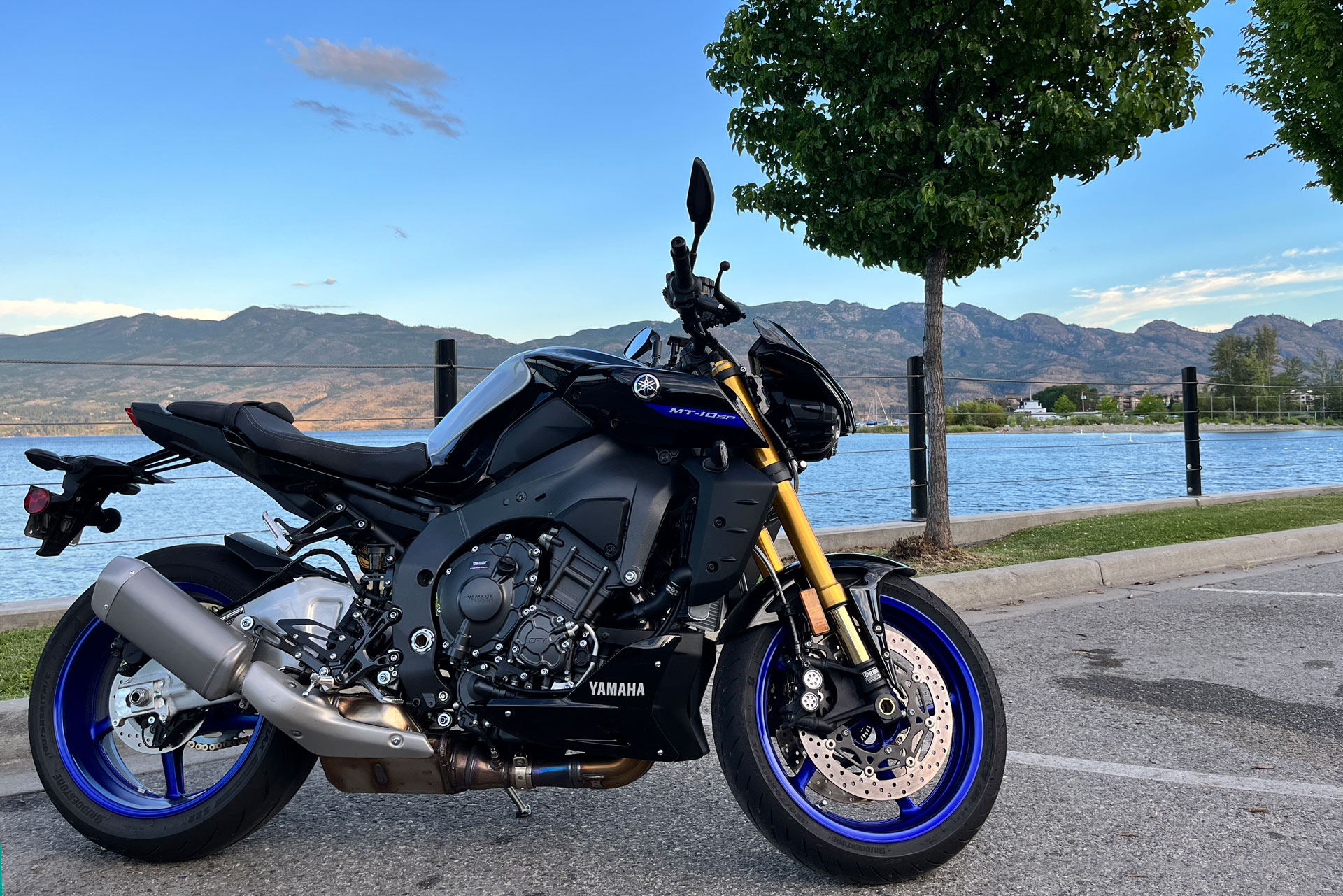 2022 Yamaha MT10-SP a Versatile Highway Ride - Moto Baecker